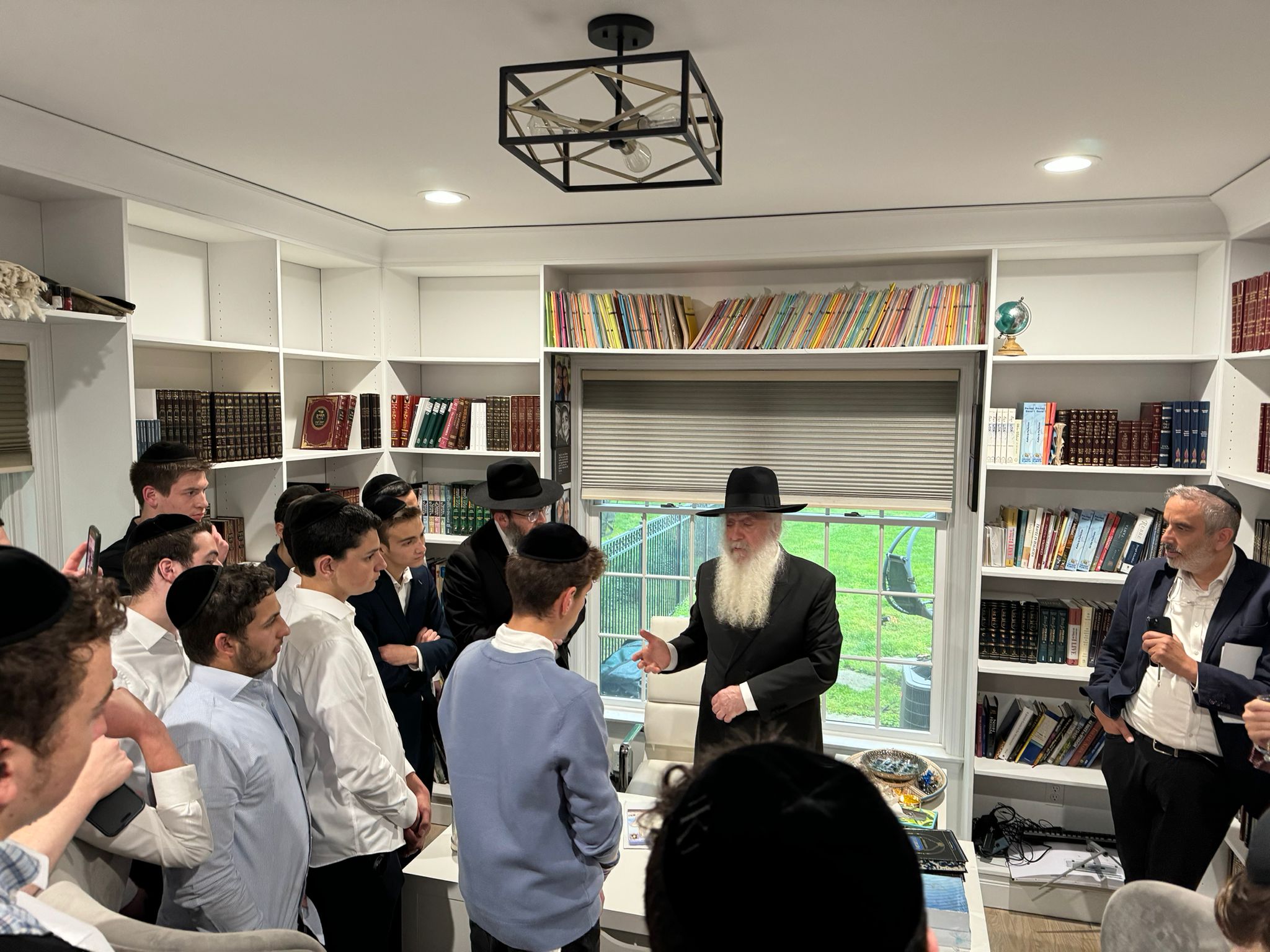 Shiur in Monsey, NY by the Tzadik Rabbi David Pinto Shlita - Rabbi ...